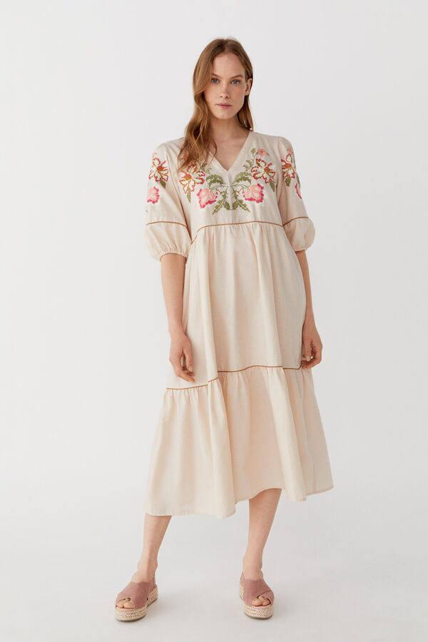 Del camel al beige: los básicos en color arena son un clásico del ...