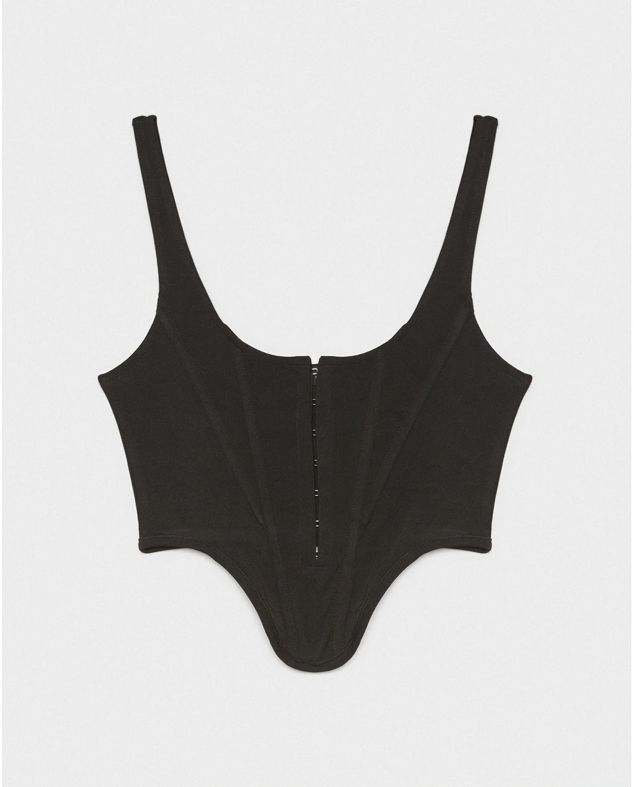 Los tops estilo corsé más bonitos que seguirás usando con blazer en ...