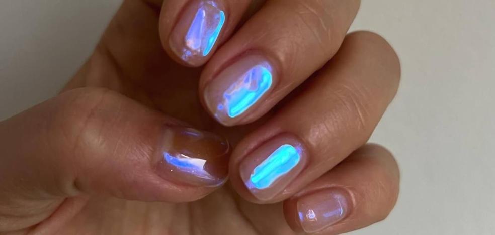 Aurora nails, las uñas tendencia más originales del 2024 | Mujerhoy
