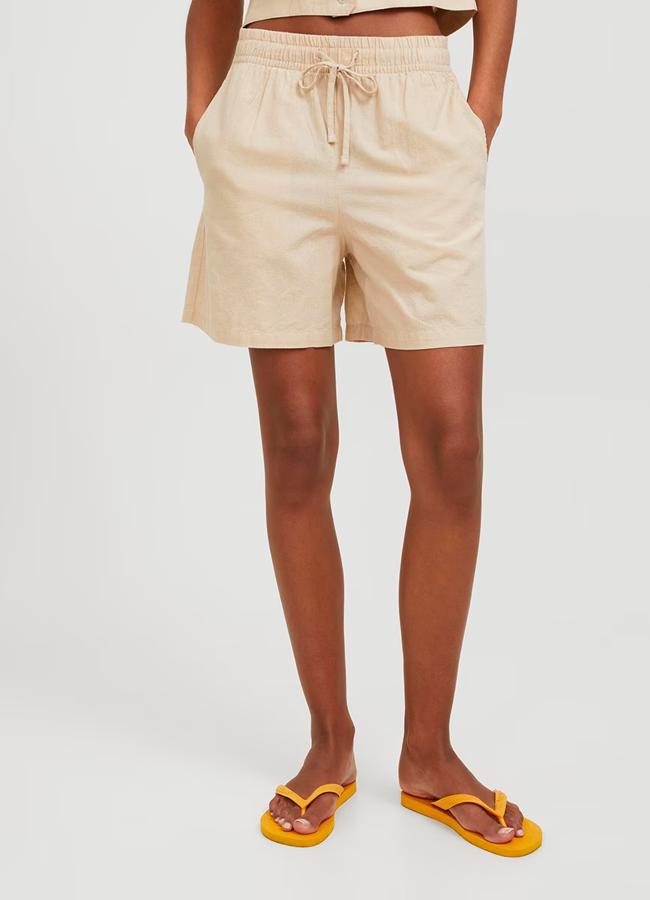 Seis shorts cortos y frescos que llevar en verano | Mujerhoy