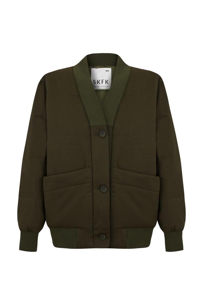 Cinco prendas en verde oliva para olvidarte del negro | Mujerhoy